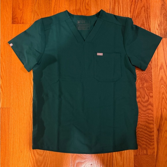 Figs | Shirts | Mens Small Hunter Green Chisec Three Pocket Scrub Top ...